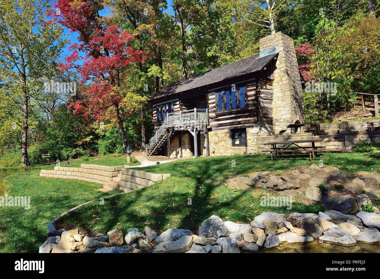 Backwoods home hi-res stock photography and images - Alamy