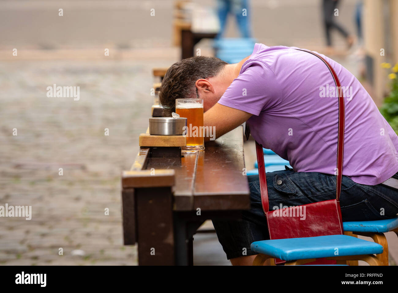 Drunk man sleeping bar hi-res stock photography and images - Alamy