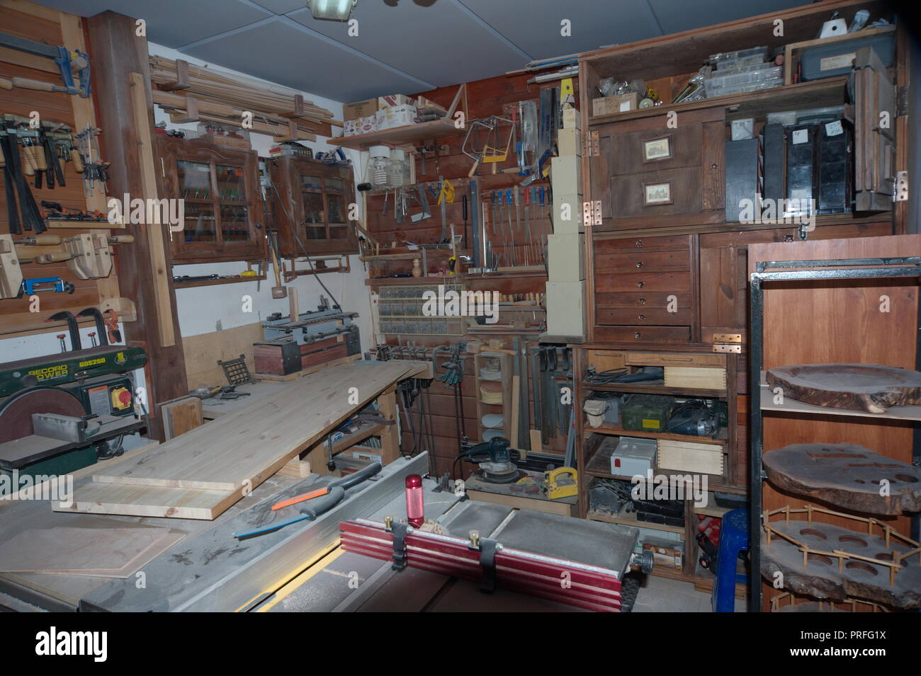 Carpentry woodcraft hi-res stock photography and images - Alamy