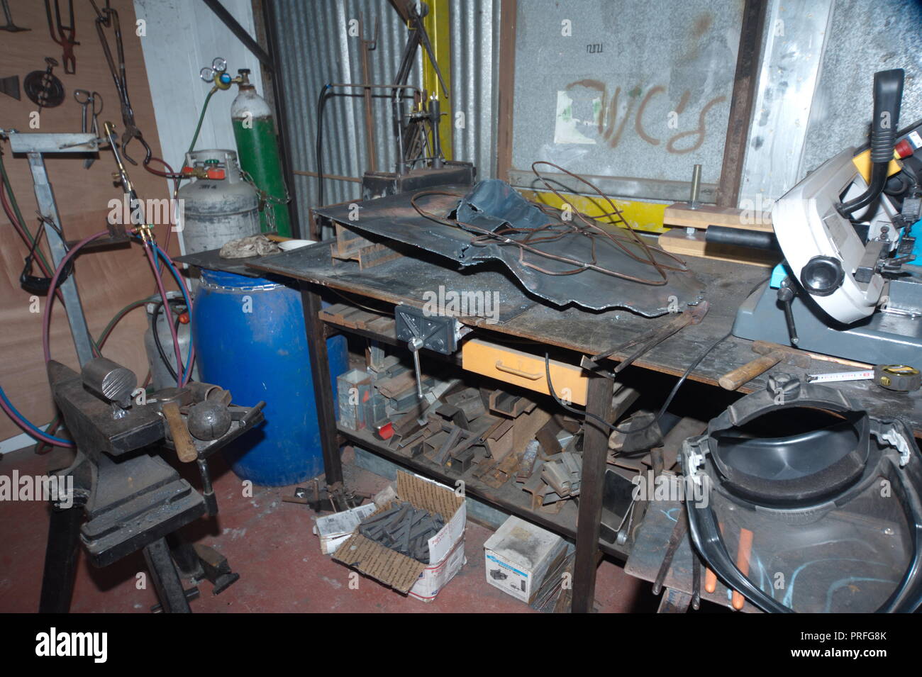 Blacksmith steel stainless hi-res stock photography and images - Alamy