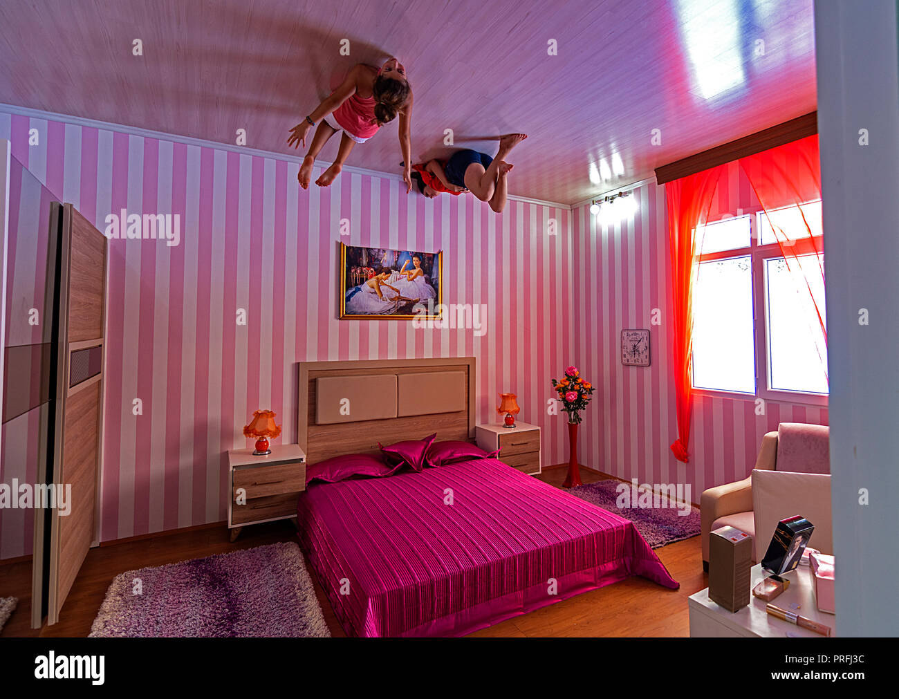 Inverted house hi-res stock photography and images - Alamy