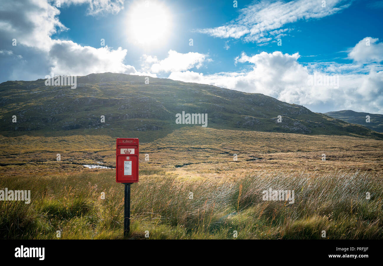 Royal mail postbox scotland hi-res stock photography and images - Alamy