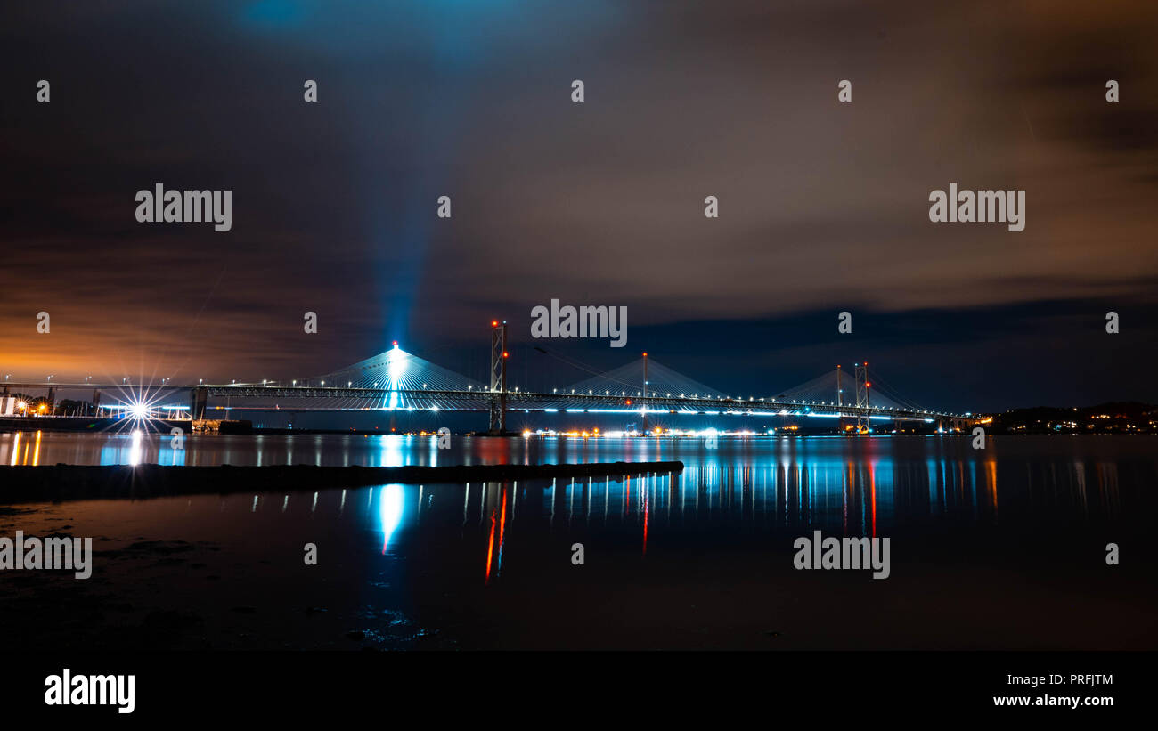 Edinburgh bridge hi-res stock photography and images - Alamy