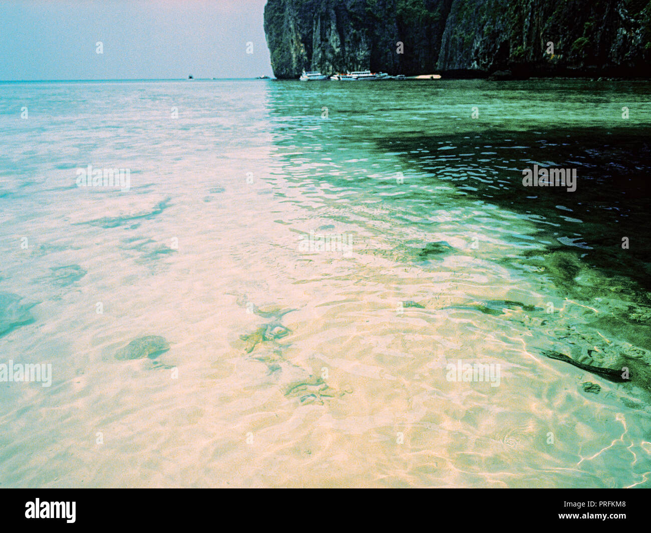 Ma ya bay thailand hi-res stock photography and images - Alamy