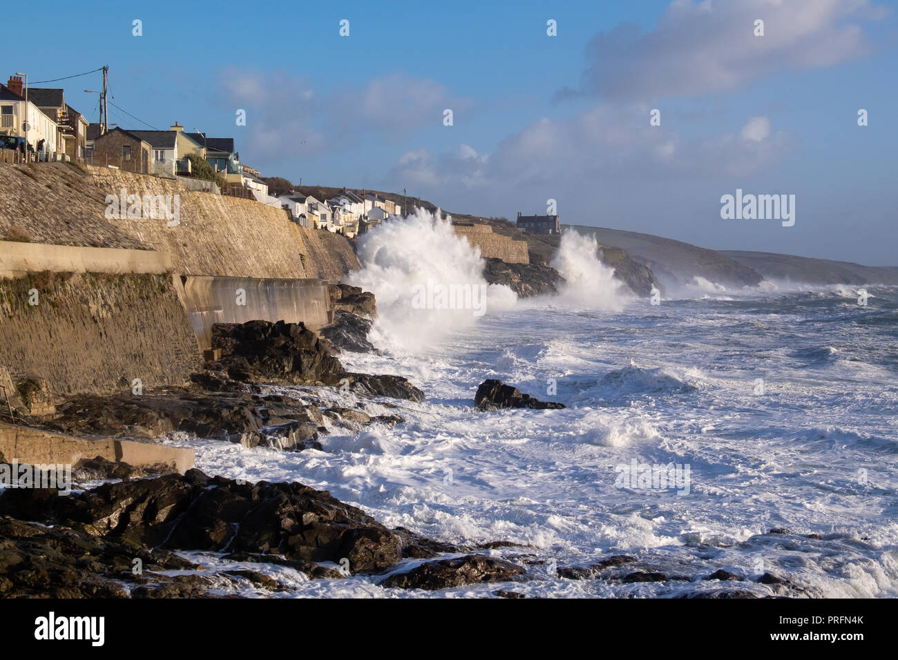 30 foot wave hi-res stock photography and images - Alamy
