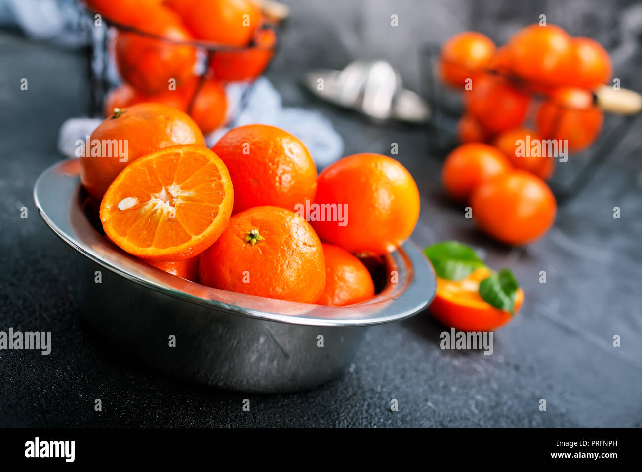 fresh tangerines, tangerines on a table, fresh fruits Stock Photo - Alamy