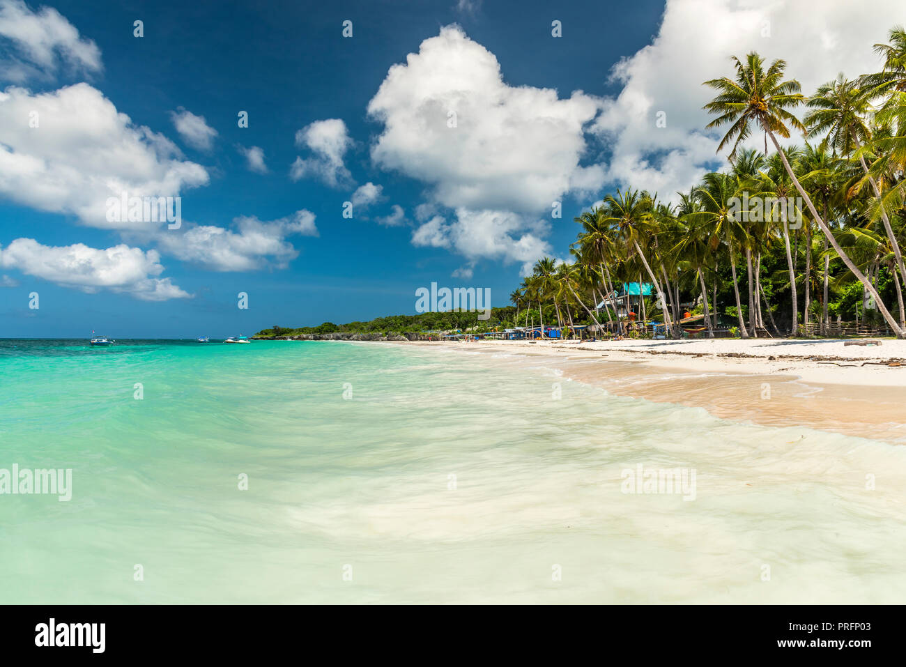 Pantai Bara beach, Bira, Sulawesi, Indonesia Stock Photo - Alamy