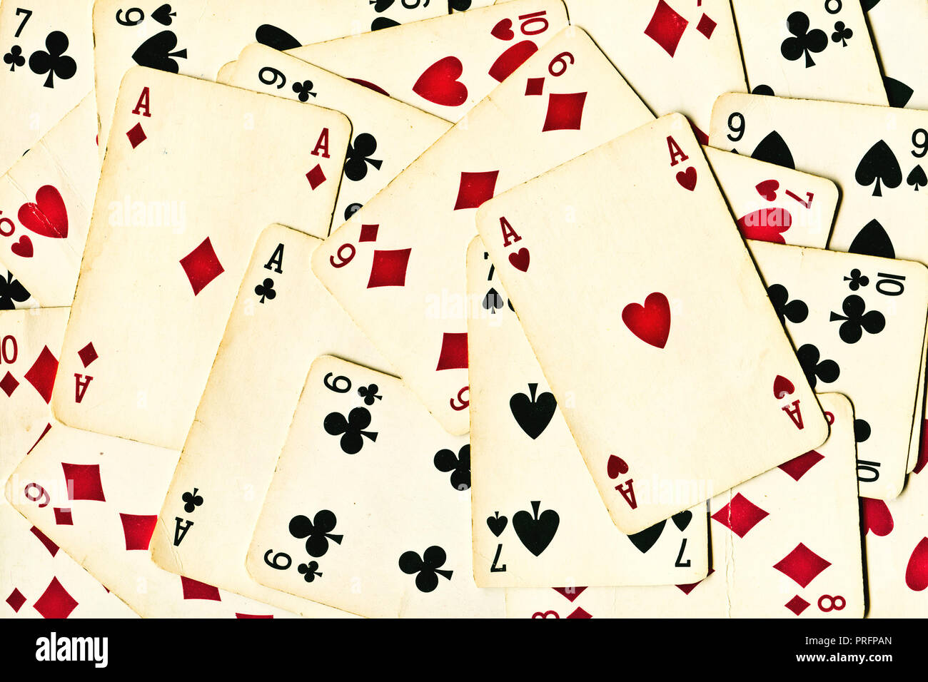 Old dirty playing cards hi-res stock photography and images - Alamy