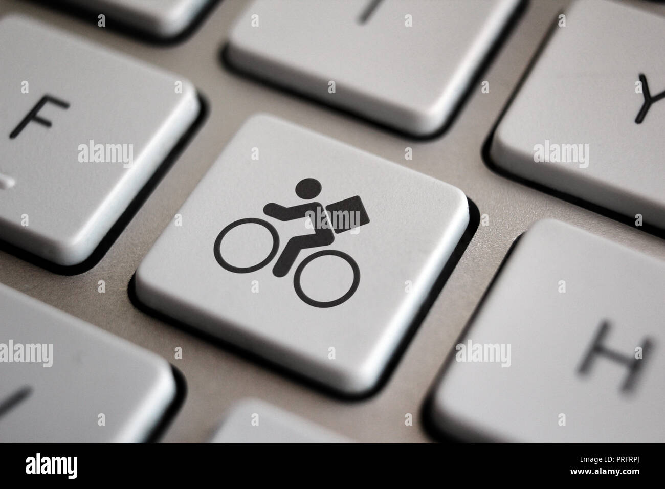 Delivery service apps hi-res stock photography and images - Alamy