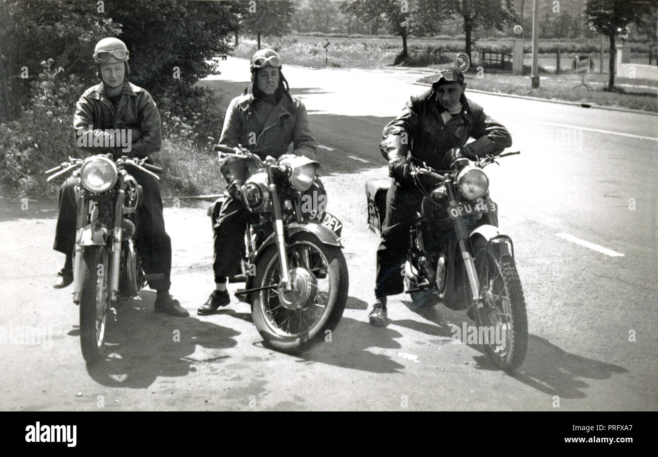 Three bikers on their late 1940s mid 1950s Matchless & AJS 500cc ...