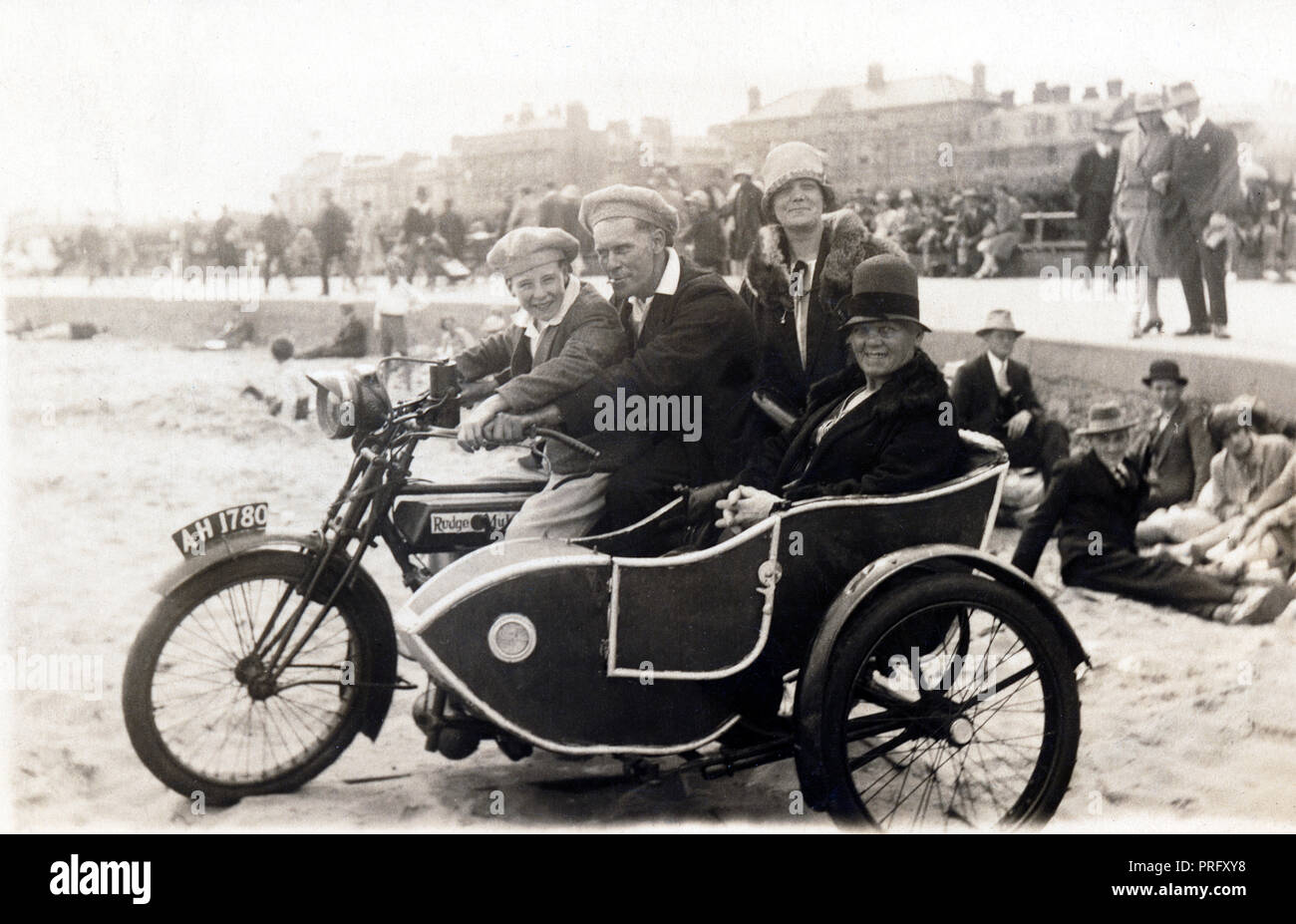 1920s Family Beach High Resolution Stock Photography and Images - Alamy