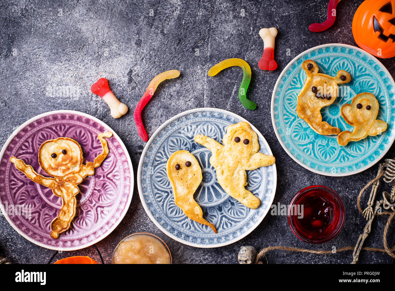 Halloween creative treat ghost pancakes Stock Photo - Alamy
