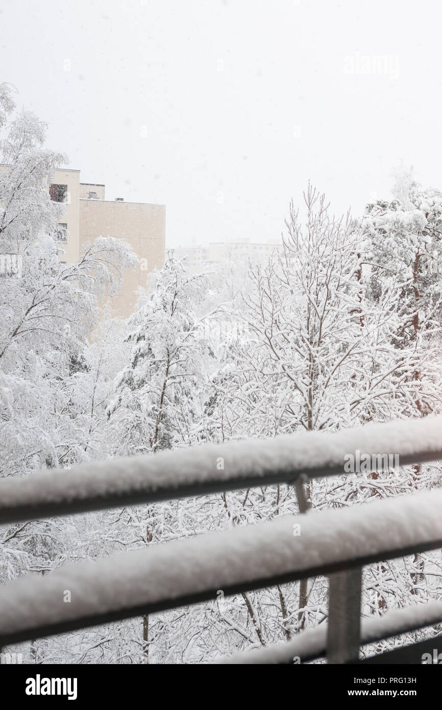 Balcony view trees hi-res stock photography and images - Alamy