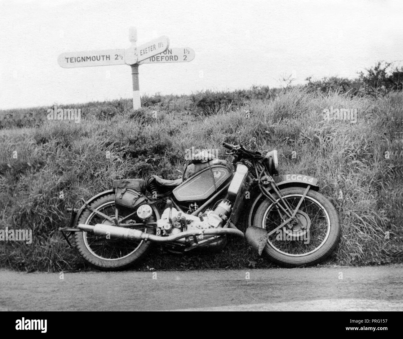 1938 Scott Flying Squirrel 500cc twin two stroke motorcycle roadside ...