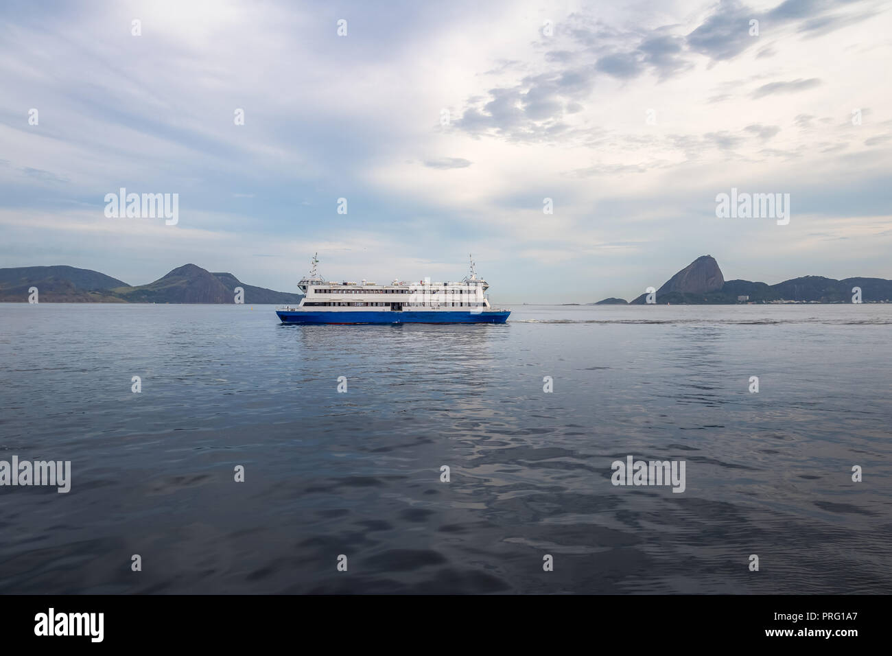 Brazil rio pao de acucar ferry hi-res stock photography and images - Alamy