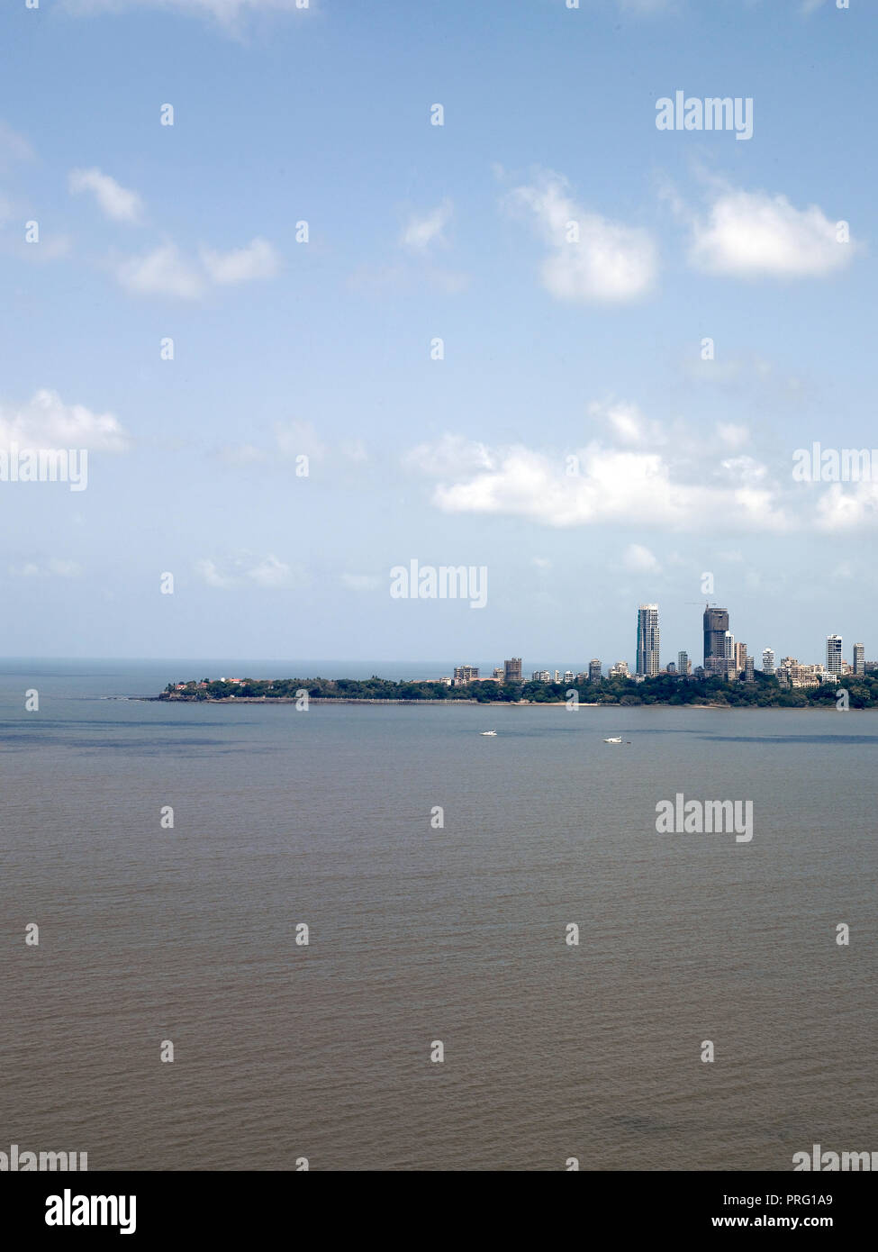 WALKESHWAR FROM INDIAN EXPRESS BUILDING, NARIMAN POINT, MUMBAI, INDIA ...