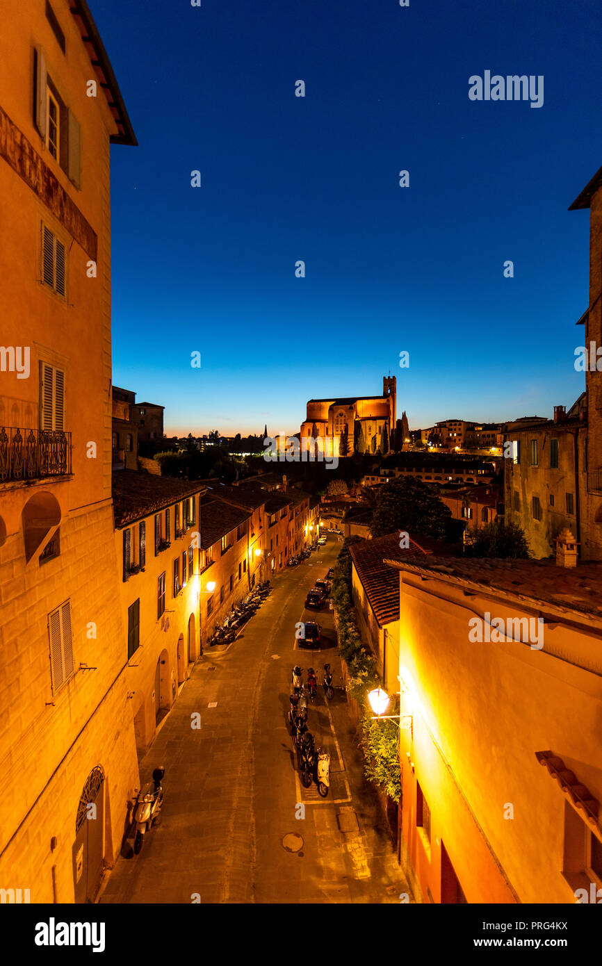 Streets of Siena at night, Italy Stock Photo - Alamy