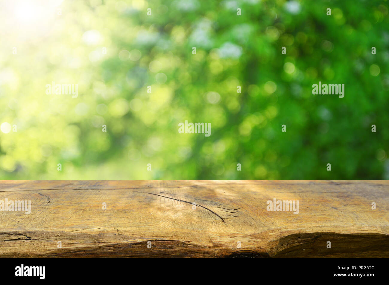 Empty table background Stock Photo - Alamy