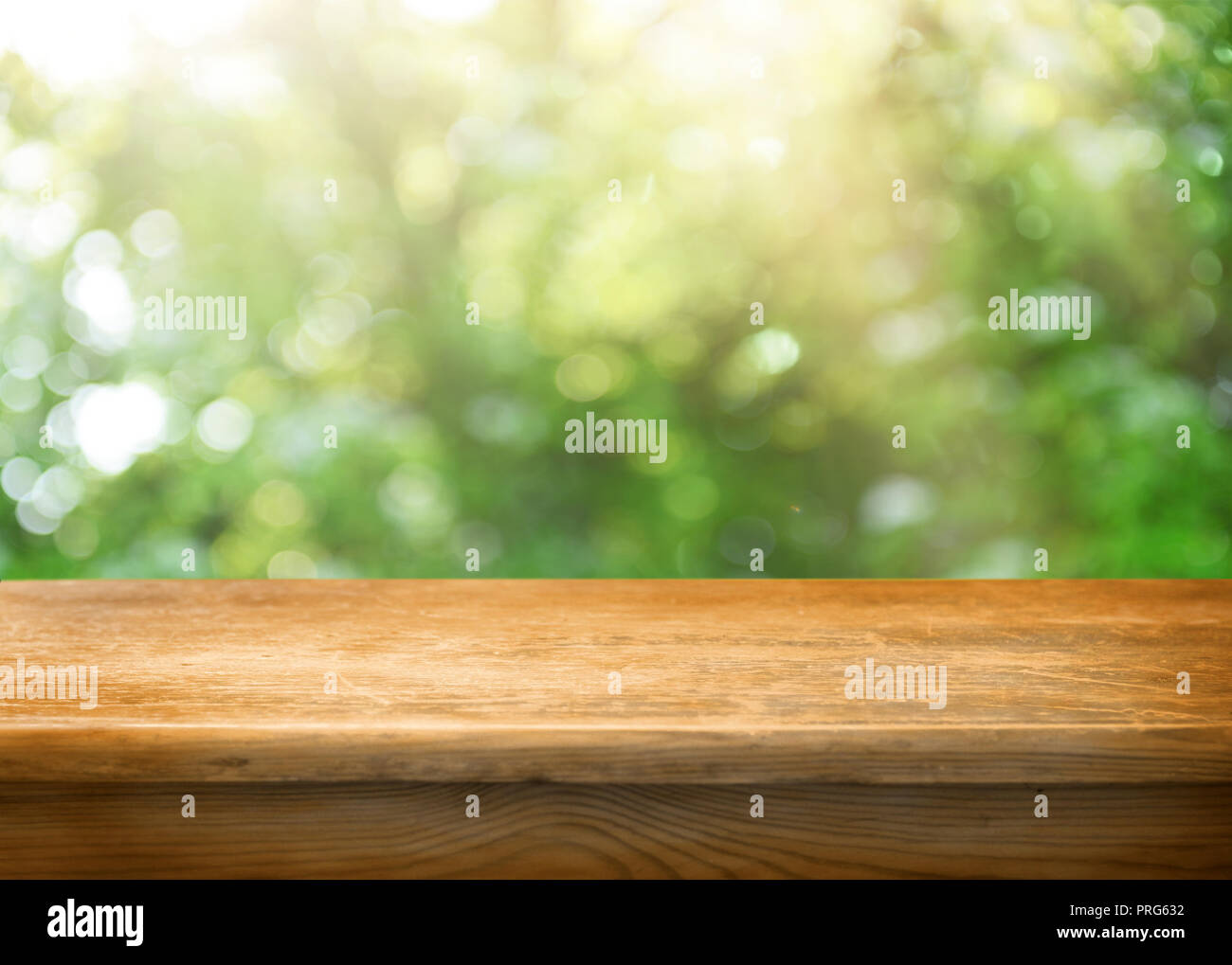 Empty table for display montages Stock Photo - Alamy