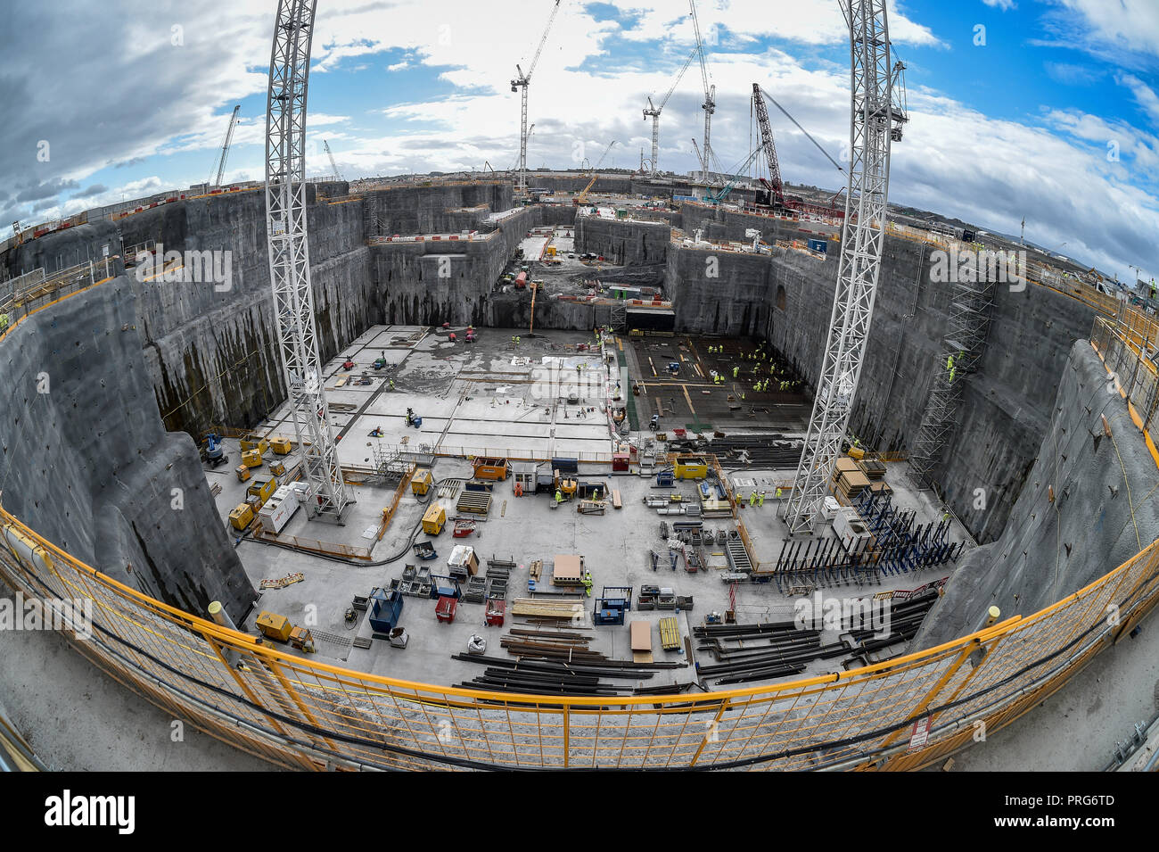 Construction workers in the deep-dig area at the EDF Energy Hinkley ...