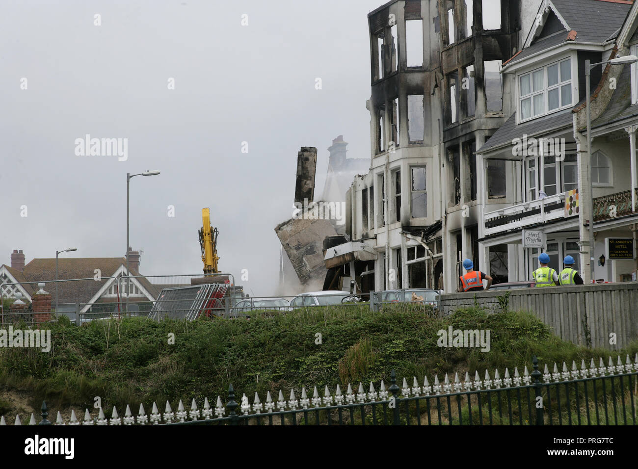 Holidaymakers die in hotel fire hi-res stock photography and images - Alamy
