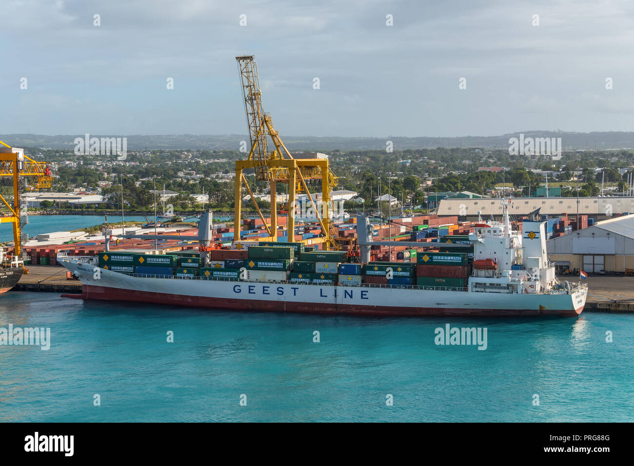 Cruise ships barbados hi-res stock photography and images - Alamy