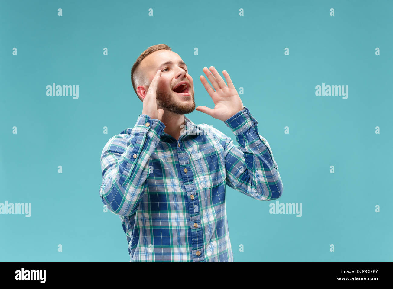 Do not miss. Young casual man shouting. Shout. Crying emotional man ...