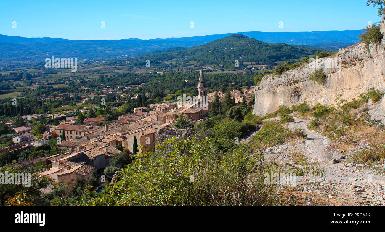 Saint saturnin les apt hi-res stock photography and images - Alamy