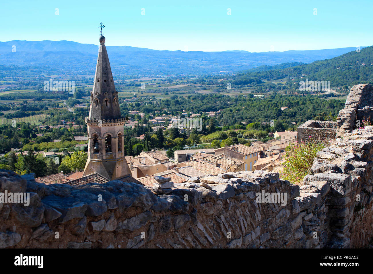 Saint saturnin les apt hi-res stock photography and images - Alamy