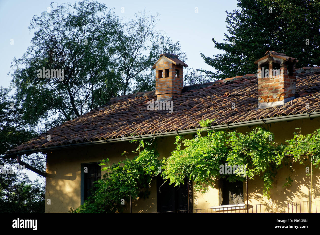 Old villa, ancient architecture with sunbeam background Stock Photo - Alamy