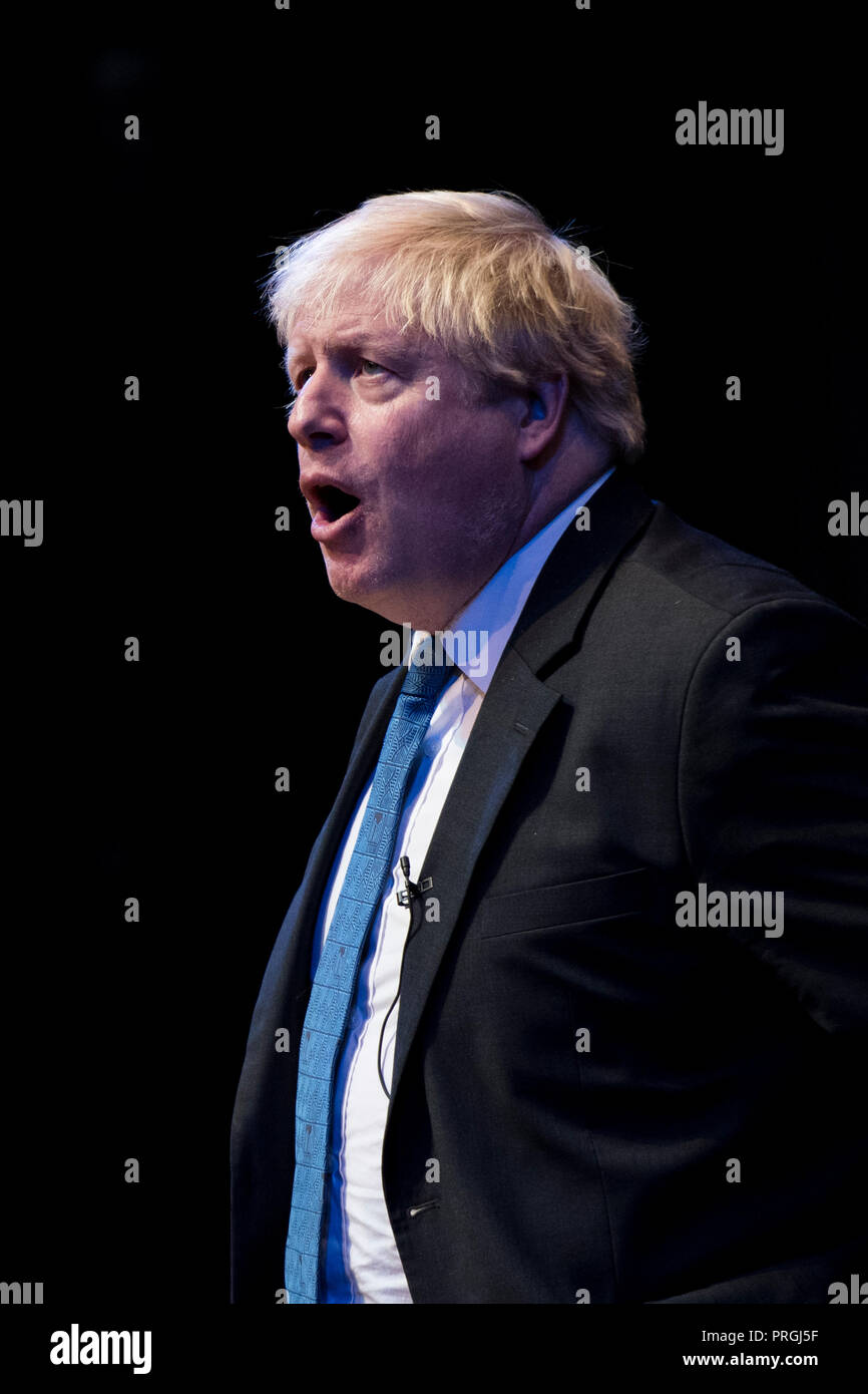 Angry speech podium hi-res stock photography and images - Alamy