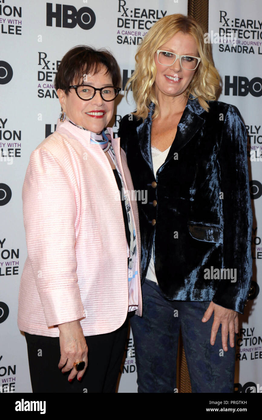 New York, NY, USA. 2nd Oct, 2018. Kathy Bates, Sandra Lee at the ...