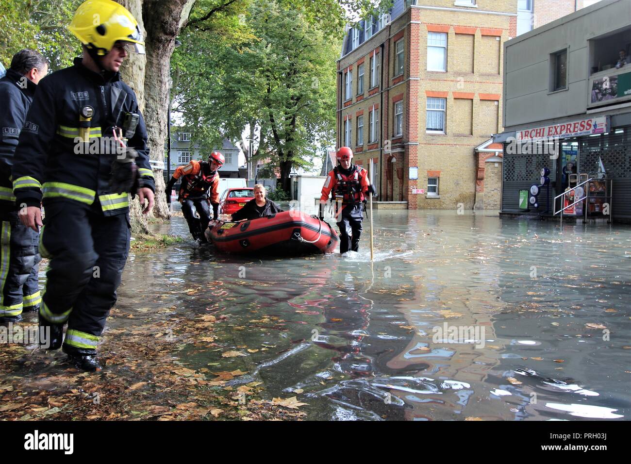 London fire brigade helmet hi-res stock photography and images - Alamy