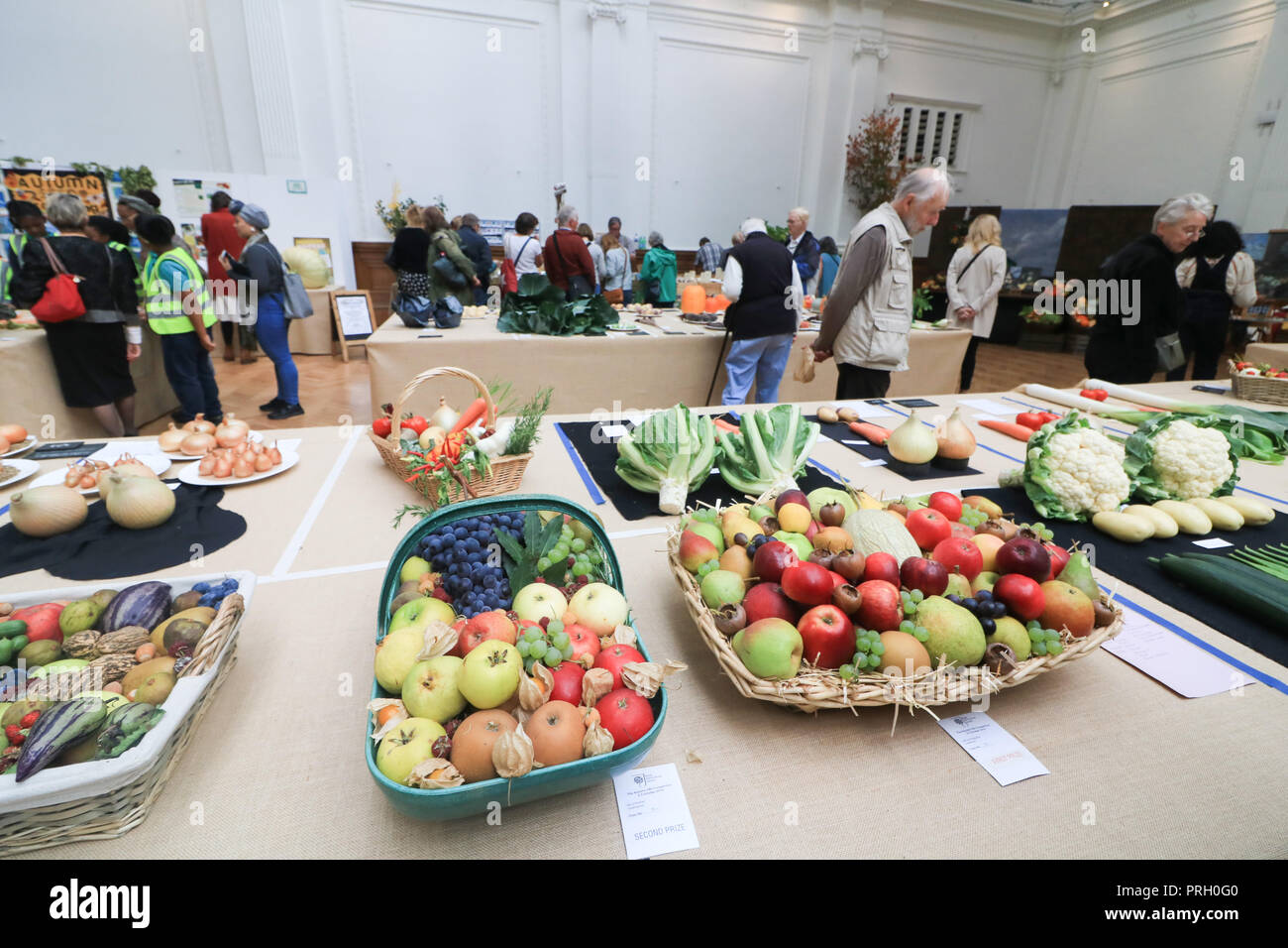 Display fruit vegetables horticultural show hi-res stock photography ...