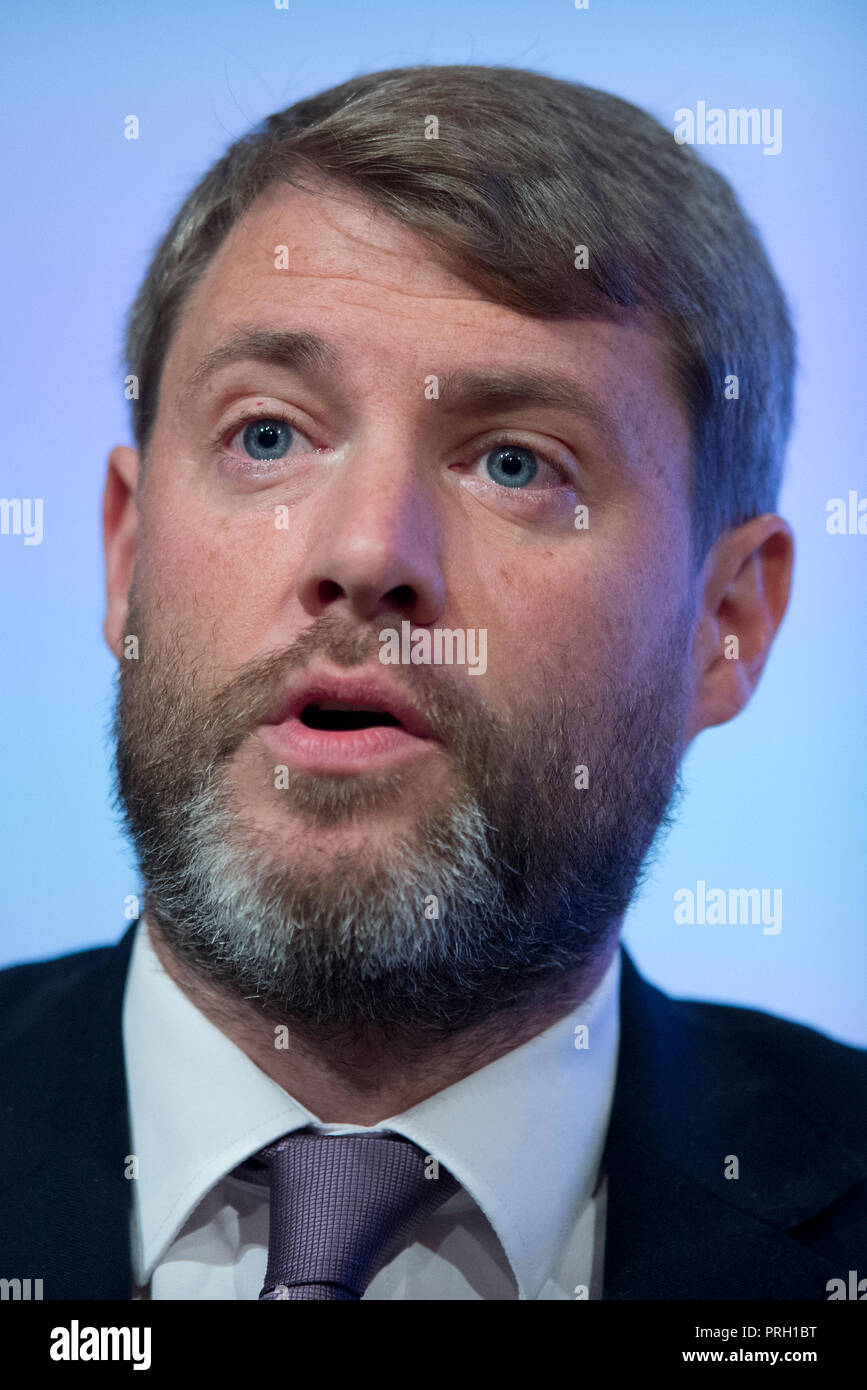 Conservative mp chris skidmore hi-res stock photography and images - Alamy