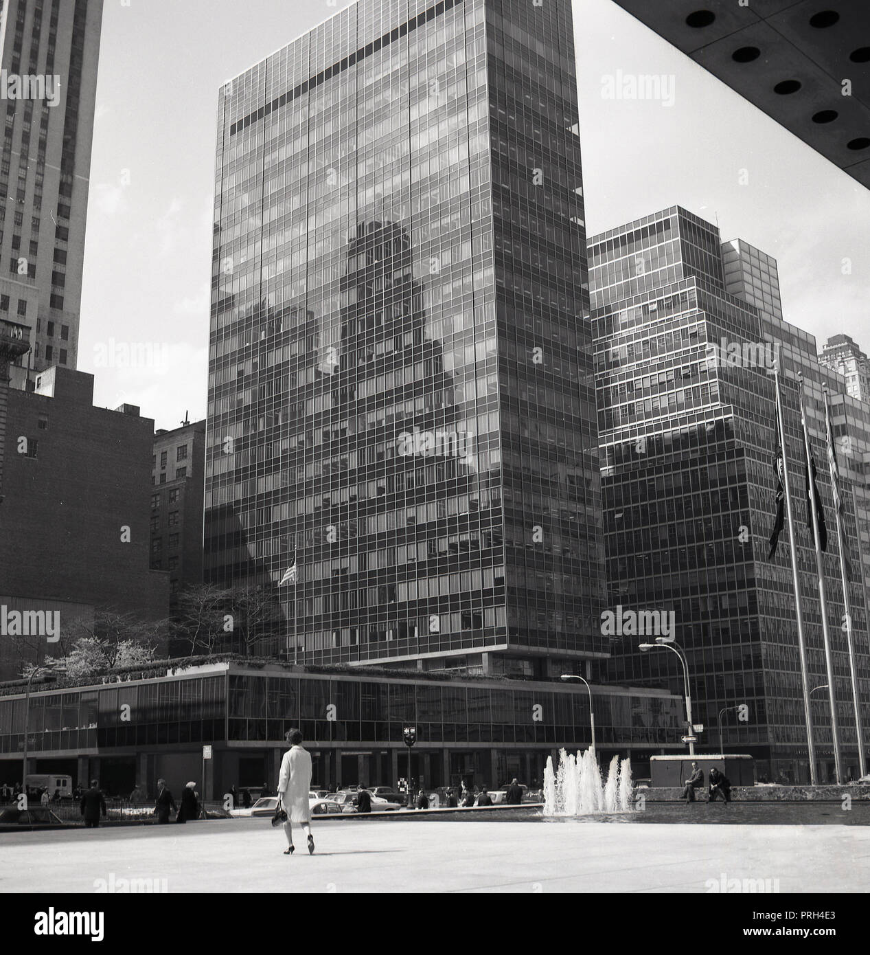 1960s office buildings hi-res stock photography and images - Alamy