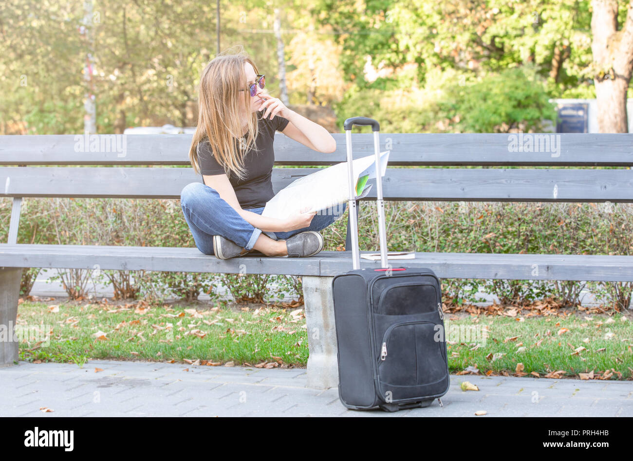 Confounded hi-res stock photography and images - Alamy