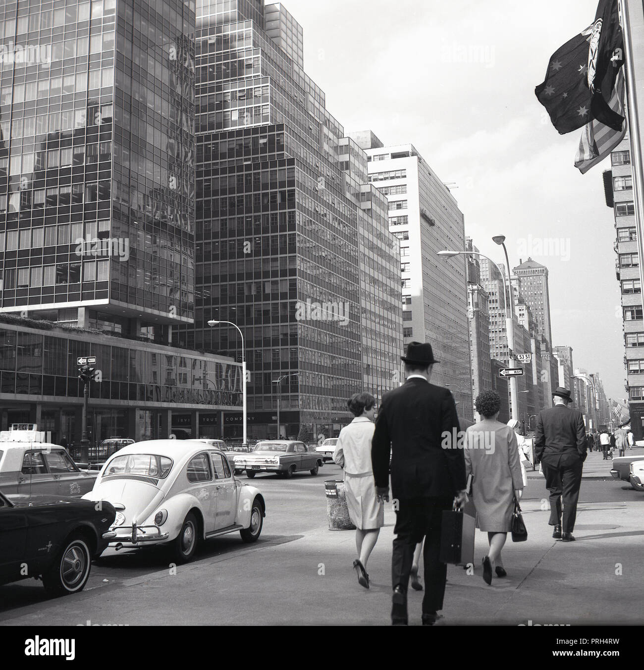 1960s pedestrians hi-res stock photography and images - Alamy