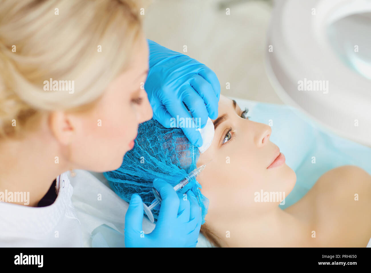 Beauty injection hi-res stock photography and images - Alamy