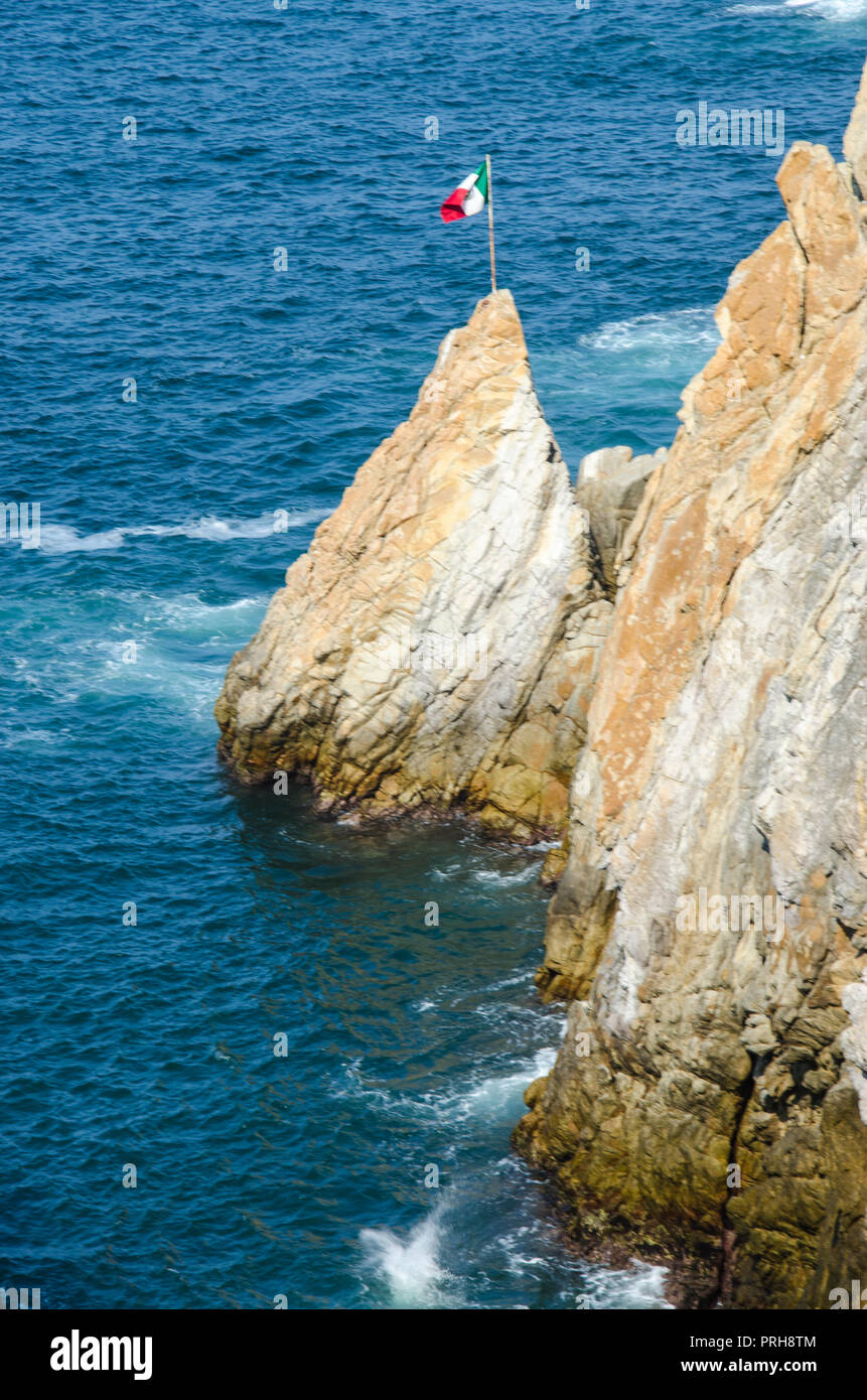 Cliff diver - Acapulco, Mexico Stock Photo - Alamy