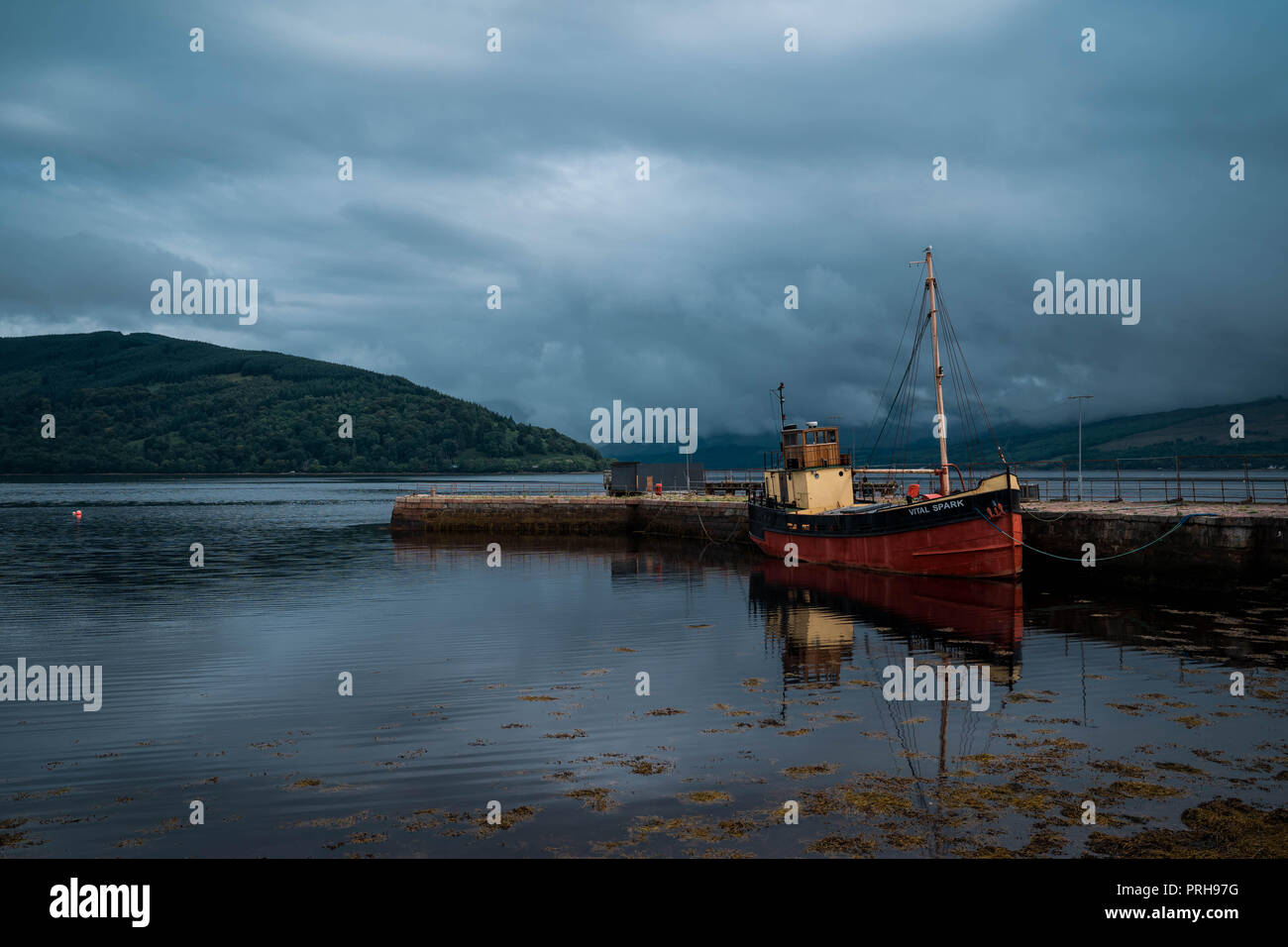 Shipwreck in scotland hi-res stock photography and images - Alamy