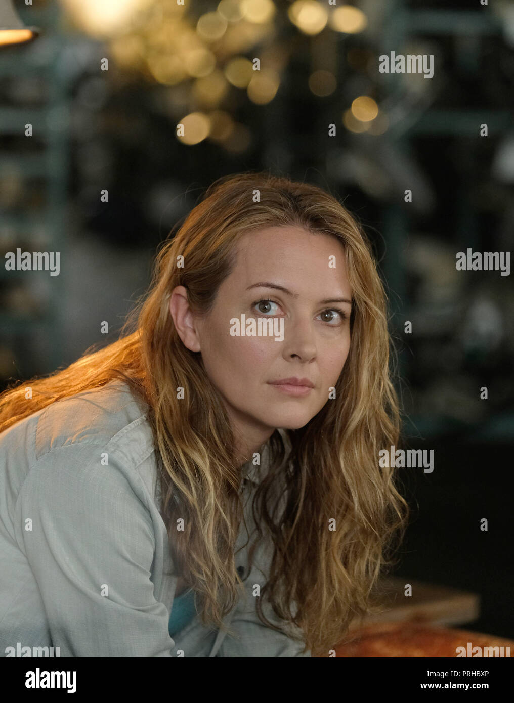 THE GIFTED, Amy Acker in 'eMergence' (Season 2, Episode 1, aired ...