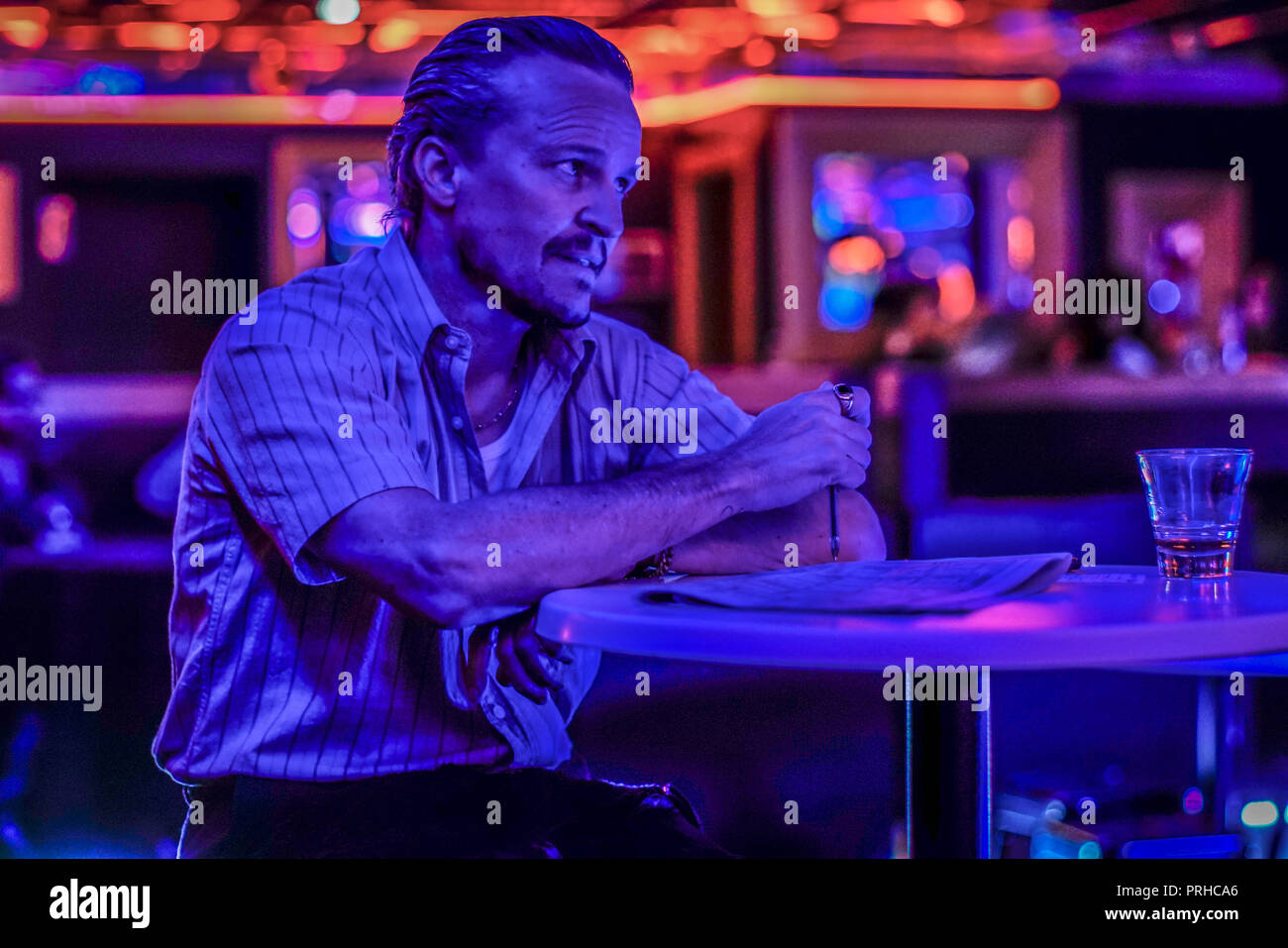 MR. INBETWEEN, Damon Herriman in 'The Pee Pee Guy' (Season 1, Episode 1, aired September 25 ...