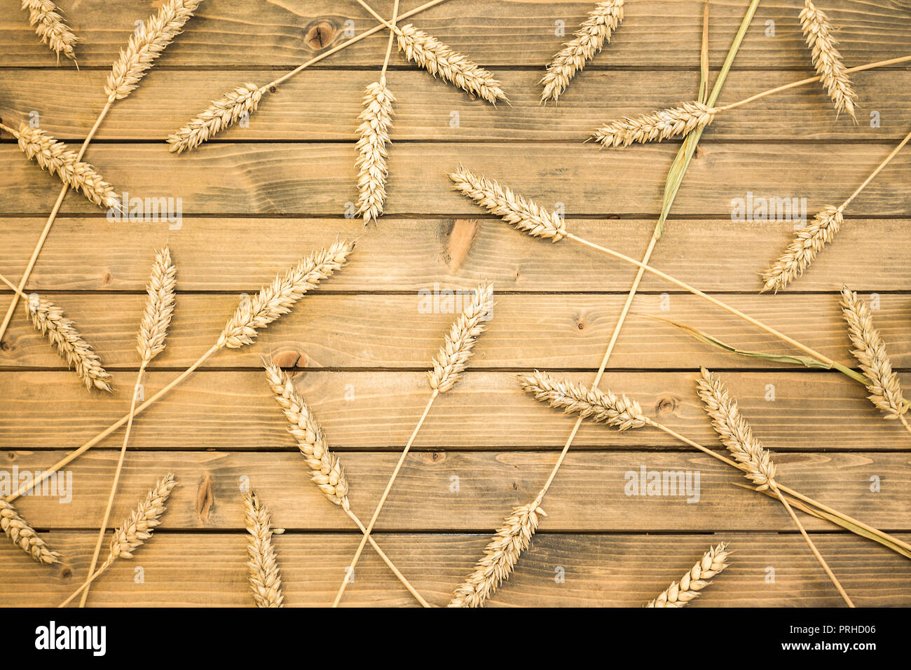 Wheat background hi-res stock photography and images - Alamy