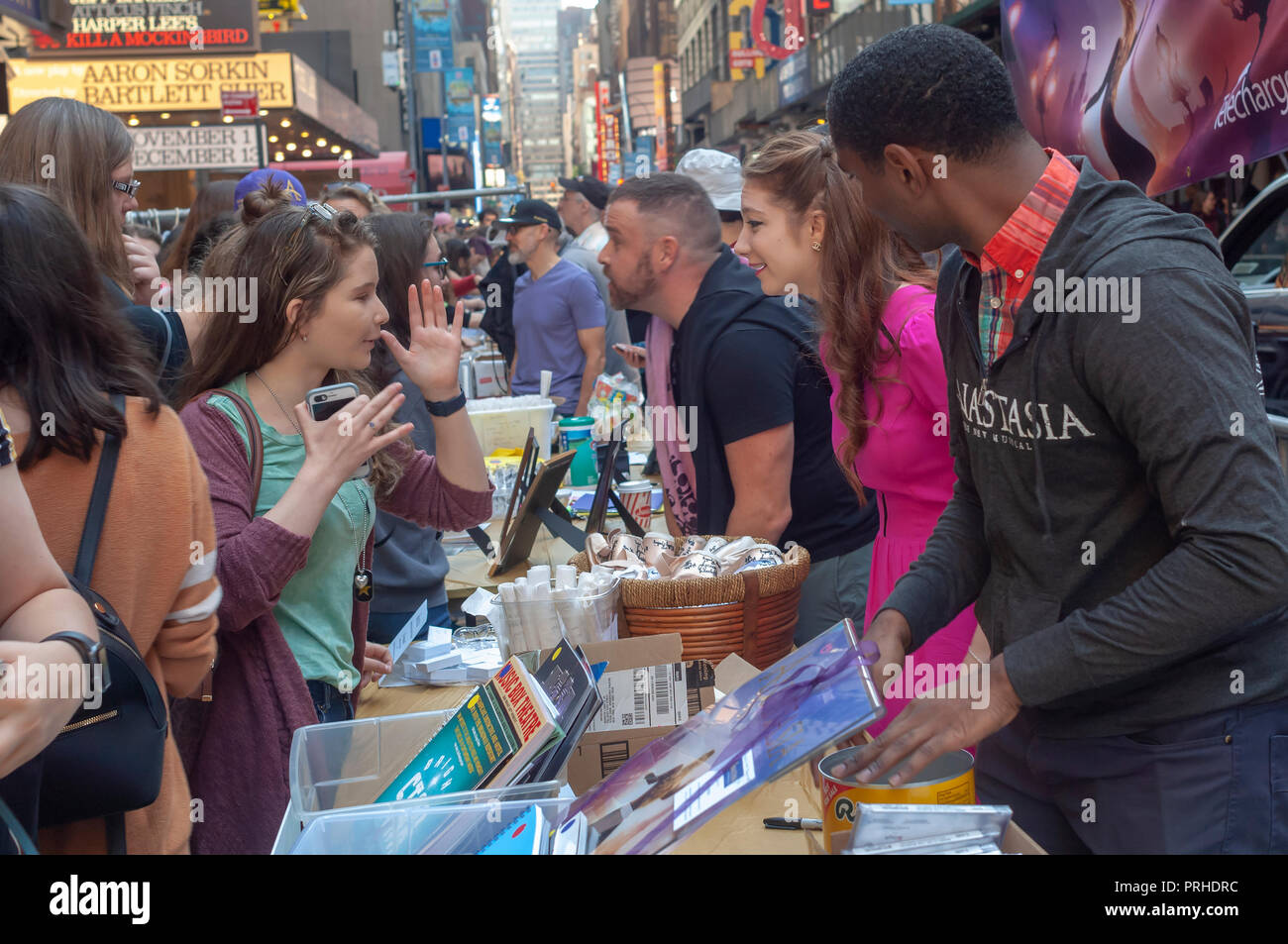 Thousands of fans of Broadway crowd the 32nd Annual Broadway Flea ...