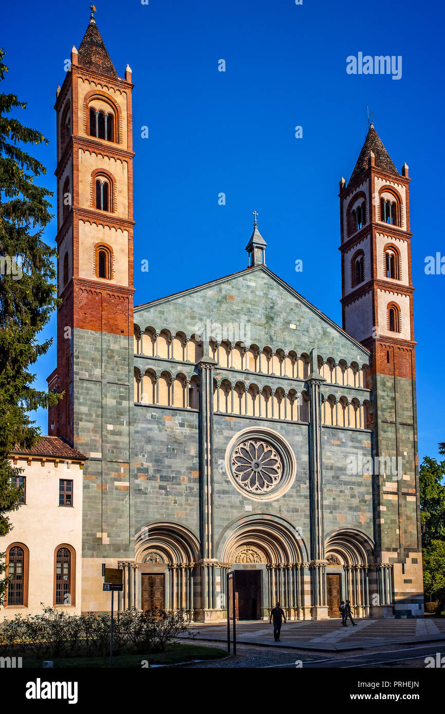 Italy Piedmont Vercelli Basilica of Sant'Andrea Stock Photo - Alamy