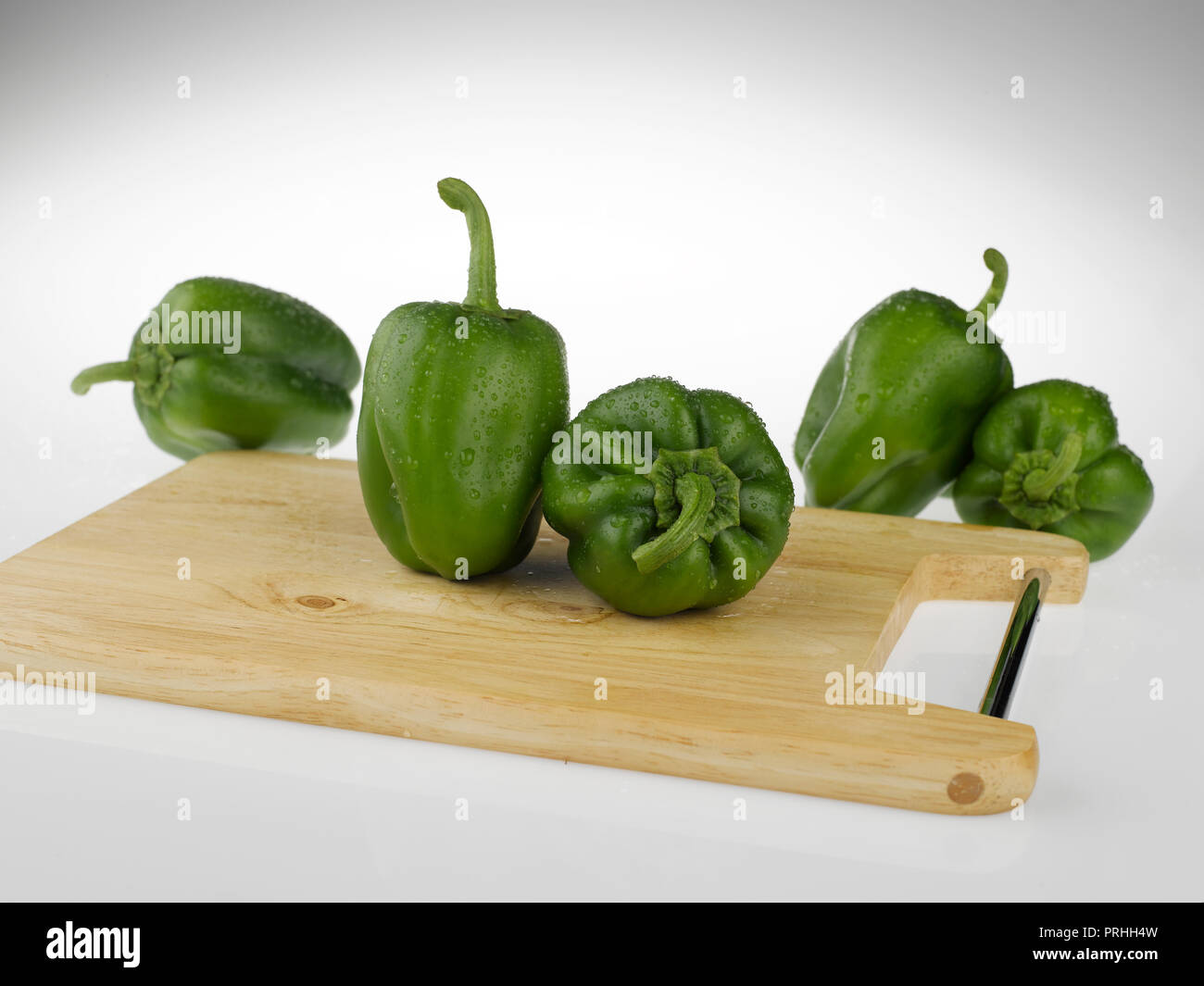 Cut capsicum tomato knife hi-res stock photography and images - Alamy