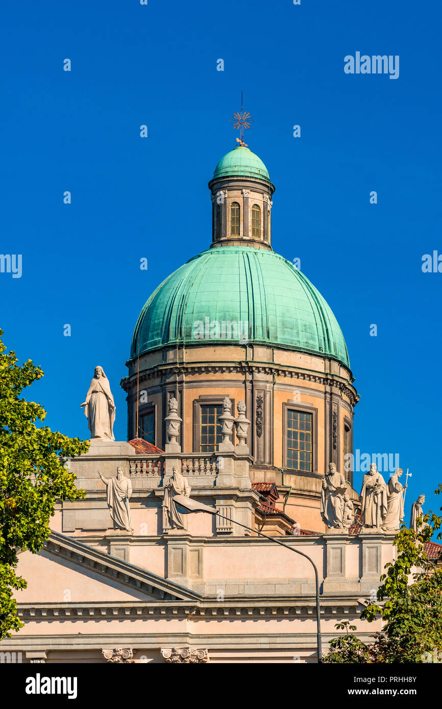 Italy Piedmont Vercelli cathedral dome Stock Photo - Alamy