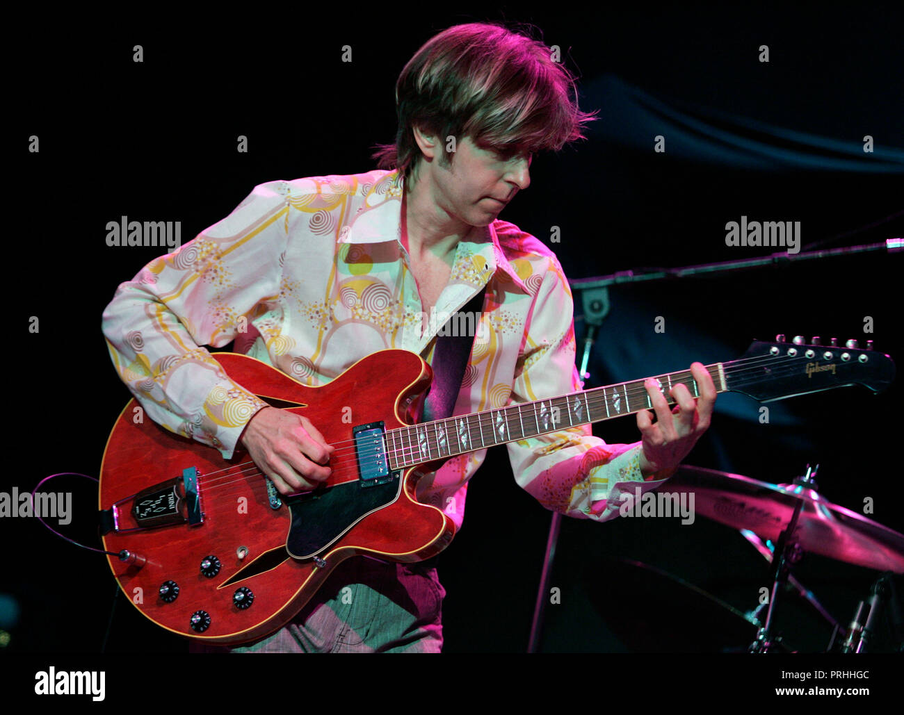 Eric johnson guitarist hi-res stock photography and images - Alamy