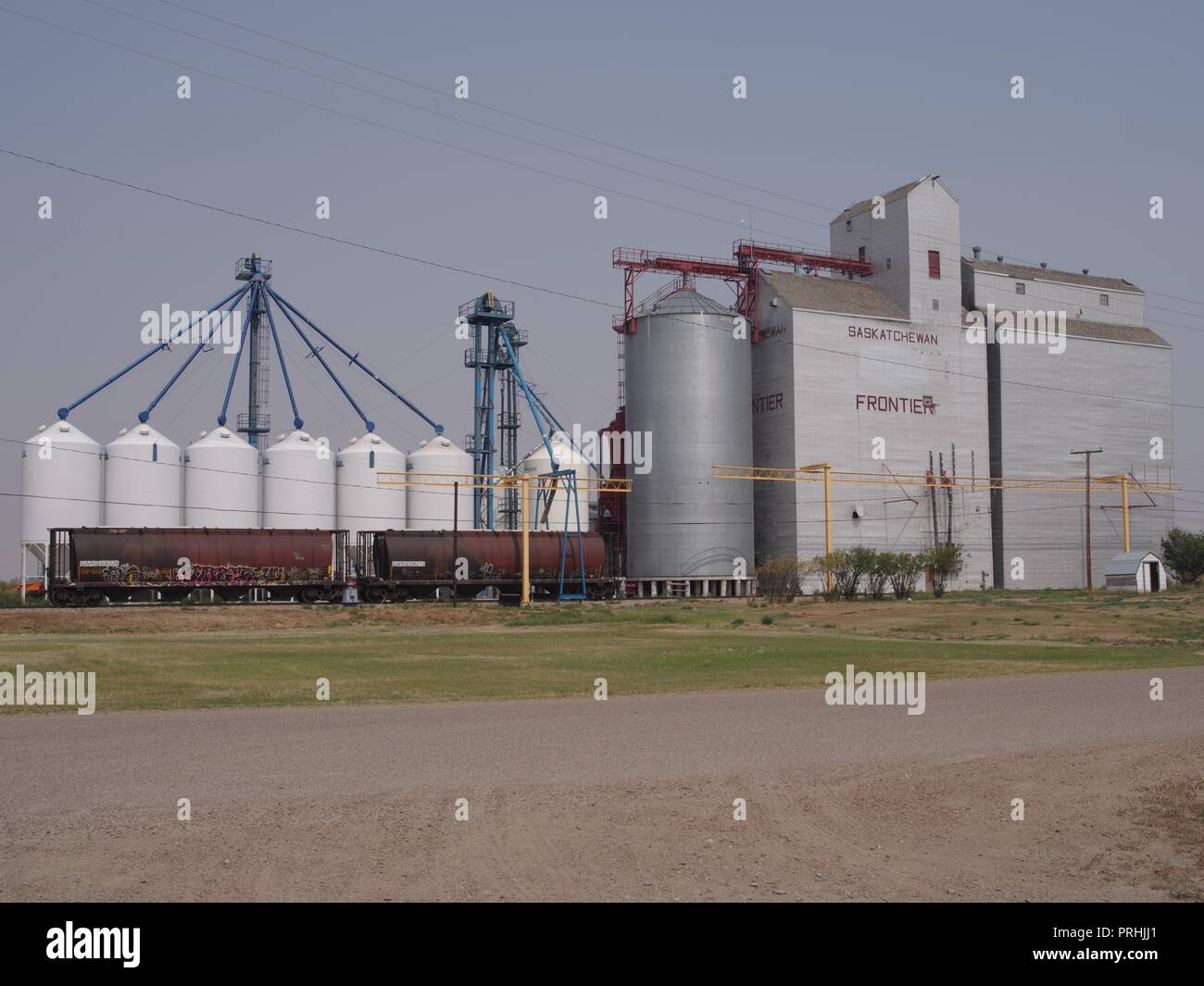 Grain elevator, Frontier, Saskatchewan, Canada, Palliser Triangle ...